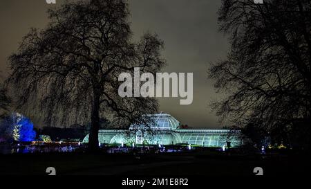 The glass house at Kew Gardesn Stock Photo - Alamy
