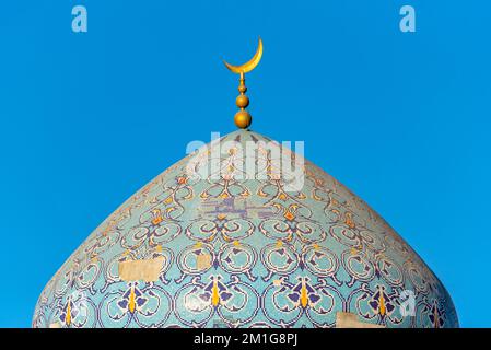 Dome of Masjid Al Rasool Al A'dham, Al Lawati Mosque, Muttrah, Muscat ...