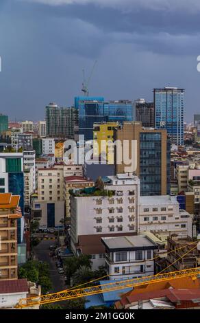 A vertical shot of the Phnom Penh downtown Stock Photo - Alamy