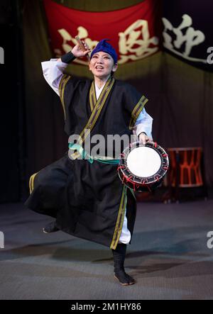 Eisa dance performance at Ryukyu Mura, Yomitan, Okinawa Stock Photo - Alamy