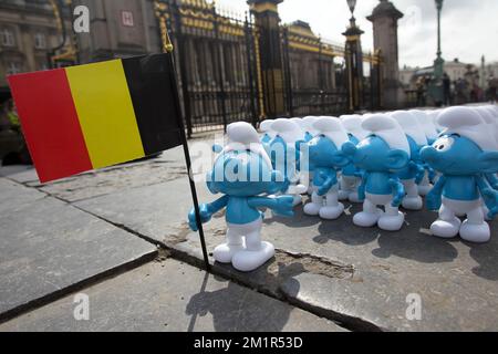 Illustration picture shows the Smurfs in the transit zone of Brussels ...
