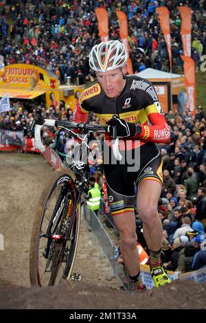 20131103 - ZONHOVEN, BELGIUM: Belgian Klaas Vantornout in action during ...