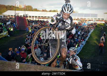20131110 - HAMME, BELGIUM: Belgian Niels Albert in action during the ...
