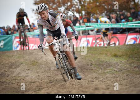 20131124 - GIETEN, NETHERLANDS: Belgian Niels Albert and Dutch Lars Van ...