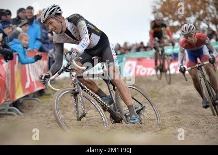 20131124 - GIETEN, NETHERLANDS: Belgian Niels Albert in action during ...