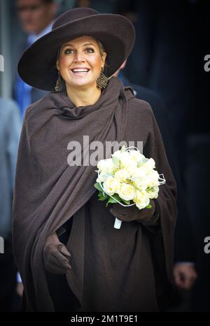 BADHOEVEDORP- NETHERLANDS 26-11-2013 Queen maxima opens the Queen ...
