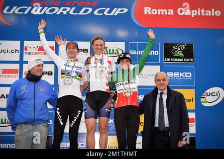 20140105 - ROME, ITALY: Italian Eva Lechner celebrates as she crosses ...