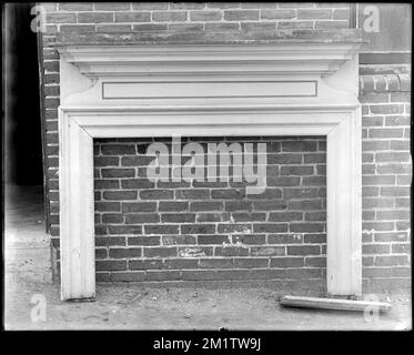 Beverly, 115 Cabot Street, George Cabot house, interior detail ...