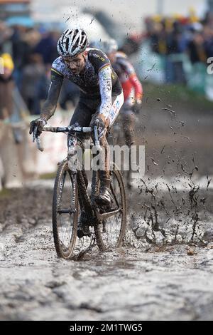 20140209 - HOOGSTRATEN, BELGIUM: Belgian Niels Albert crosses the ...