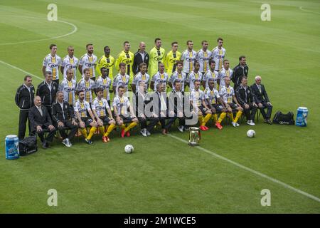 (upper row L-R), Lokeren's Hans Vanaken, Cedric Mingiedi Mpembele ...