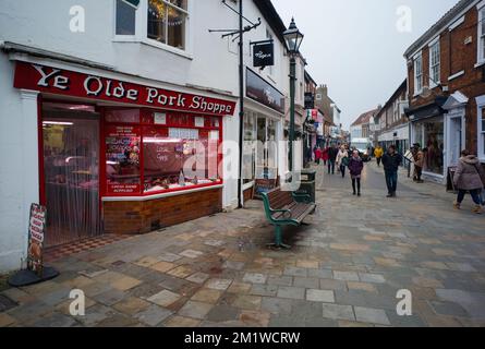 Beverley town centre shops prior to Christmas Stock Photo - Alamy
