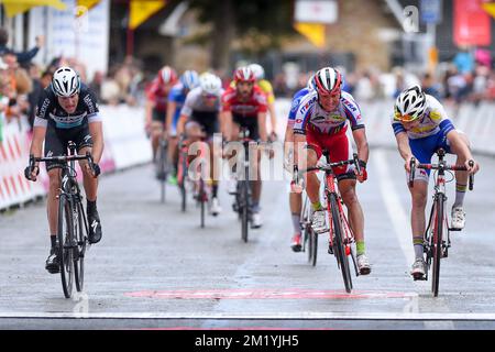 Team Katusha cross the finish line Stock Photo - Alamy