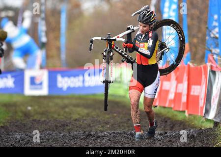 20151205 - ESSEN, BELGIUM: Belgian Sanne Cant pictured in action during ...