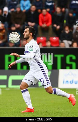 Anderlecht's Ivan Obradovic fights for the ball during the Jupiler Pro ...