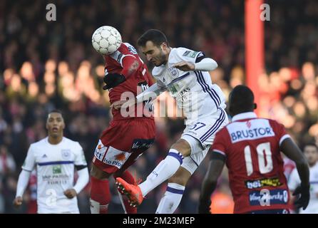 Anderlecht's Ivan Obradovic fights for the ball during the Jupiler Pro ...