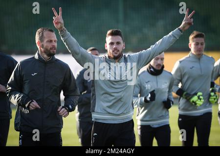 Oostende's David Rozehnal and Oostende's Mathias Bossaerts pictured ...