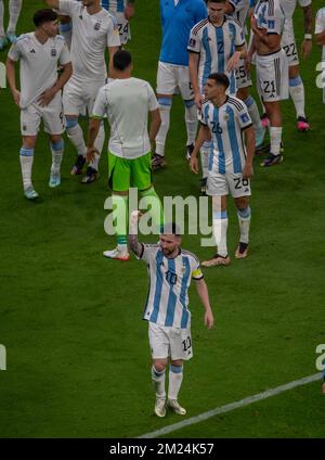 Lusail, Catar. 13th Dec, 2022. Workers collect the flag during the ...