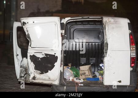 Police and DOVO - SEDEE, the mine clearance service of Belgian defence ...