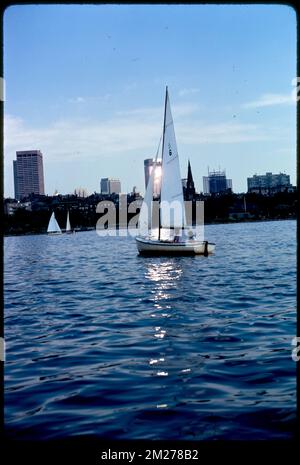 Charles River at Beacon Hill, Community Boat Club , Sailboats, Sailing ...