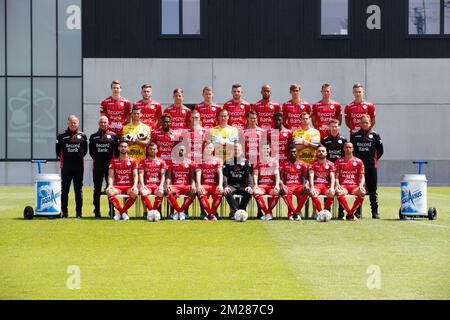 (Back row) Essevee's Pieter De Smet, Yoan Severin, Ben Reichert, Sander ...