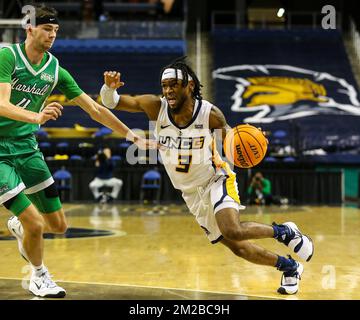 Greensboro Coliseum, Greensboro, NC, USA. 13th Dec, 2022. Marshall ...