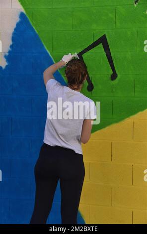 Graphist at work | Graffeur au travail 30/12/2017 Stock Photo - Alamy