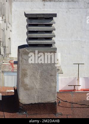 Roof chimney | Cheminée de toit 02/03/2018 Stock Photo - Alamy