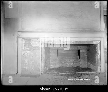 Danversport, 166 High Street, interior detail, kitchen chamber, Samuel ...