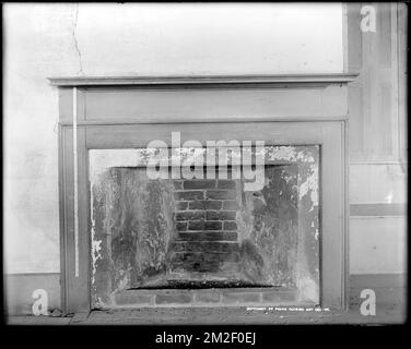 Danversport, 166 High Street, interior detail, kitchen chamber, Samuel ...
