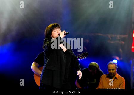 The songstress Maurane | La chanteuse Maurane en concert ( chanteuse ...