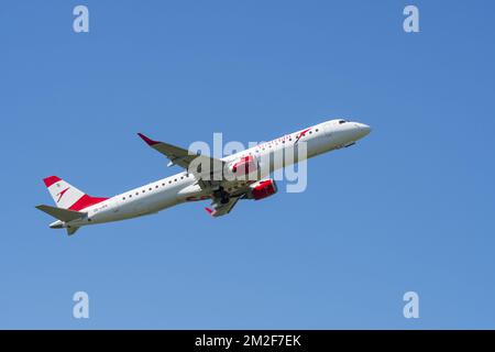 Embraer ERJ-195LR, narrow-body medium-range twin-engine jet airliner ...