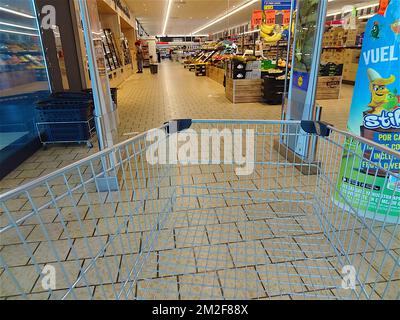 Lidl super market | Grande surface Lidl 15/05/2018 Stock Photo - Alamy