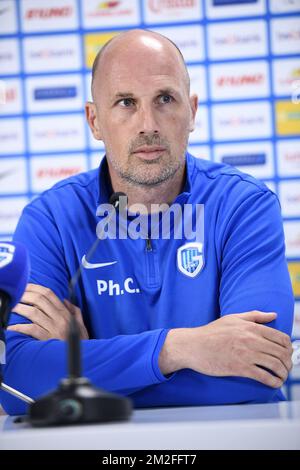 Genk's head coach Philippe Clement, Genk's Jakub Piotrowski and Genk's ...