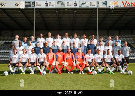 (top row L-R) Christof Lenoir (verzorger), Joseph Lamote (materiaalman ...