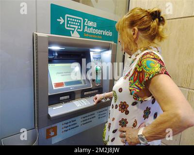 Automatic distribution banking | Distributeur de billet 31/08/2018 ...