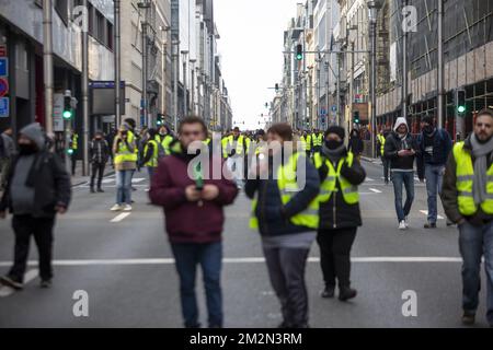 Demonstrators seen at a protest of the yellow vests (gilets jaunes ...