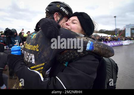 Belgian Toon Aerts and his girlfriend sarah celebrates after winning ...