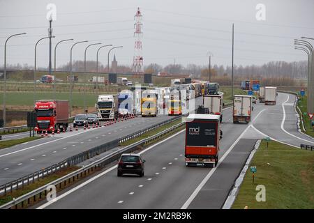 Illustration picture shows a closure of the E40 highway in Adinkerke ...