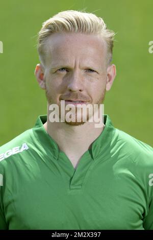 Lommel's Laurens Paulussen poses for photographer at the 2018-2019 ...