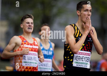 Rick Van Riel and Belgian Ruben Verheyden pictured at the men's 1500m ...