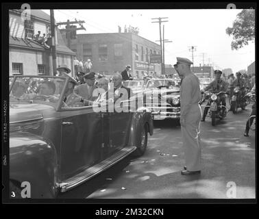 Visit of Gen. MacArthur , Armories, Military parades & ceremonies ...