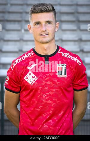 Rwdm's Nicolas Rommens poses for the photographer, at the 2021-2022 ...