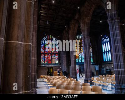 Photo of the inside of Manchester Cathedral Stock Photo - Alamy