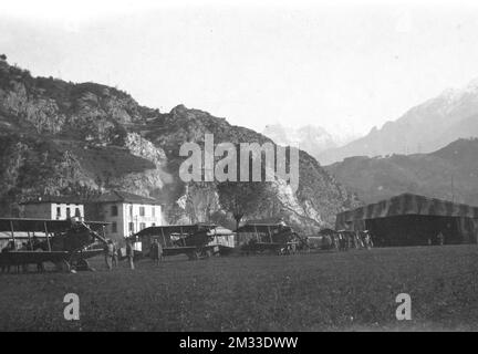 Aeroplani - Campo d'Aviazione Stock Photo - Alamy