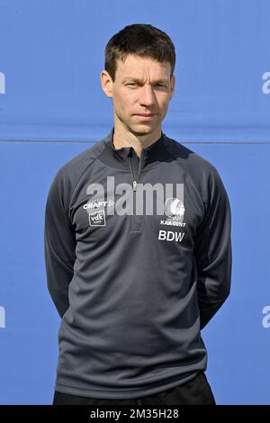 Gent's physical coach Bram De Winne (BDW) and Gent's Joseph Okumu pictured during a training ...