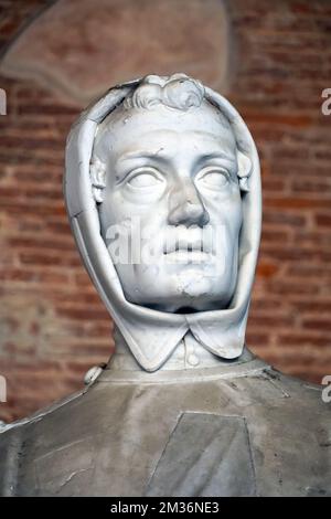 Statue of Leonardo Fibonacci, Camposanto Monumentale (monumental ...