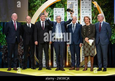 Jan Jambon and CEO Aertssen Greg Aertssen pictured during the award ...