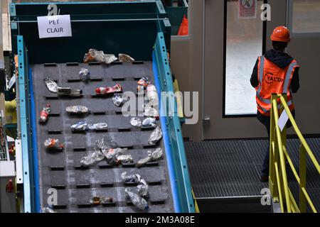 Illustration picture shows Val'Up, a new sorting center for PMD waste ...