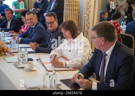 Gert Truyens (L), Danny Van Assche (3R), Ann Vermorgen and Hans ...