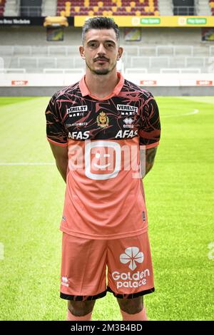 Mechelen's Yannick Thoelen poses for the photographer, at the 2020-2021 ...